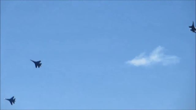 Авиошоу Витязей и Стрижей над Ленэкспо. Международный Военно Морской Салон 2.07.15