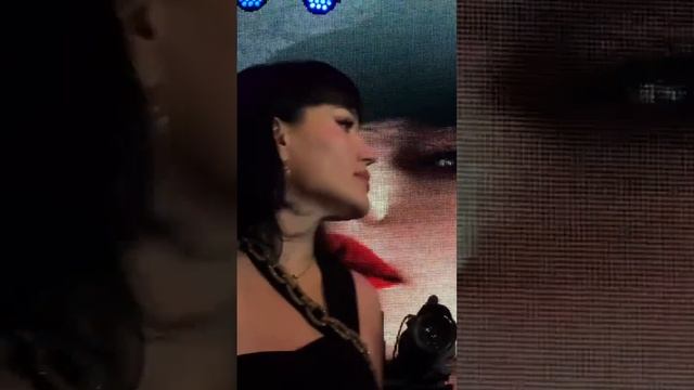 Милена Дейнега «Любить, но потерять» презентация песни в Крокусе