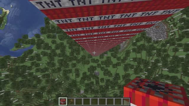 Выжил после 18000 динамита на высоте 319 блоков