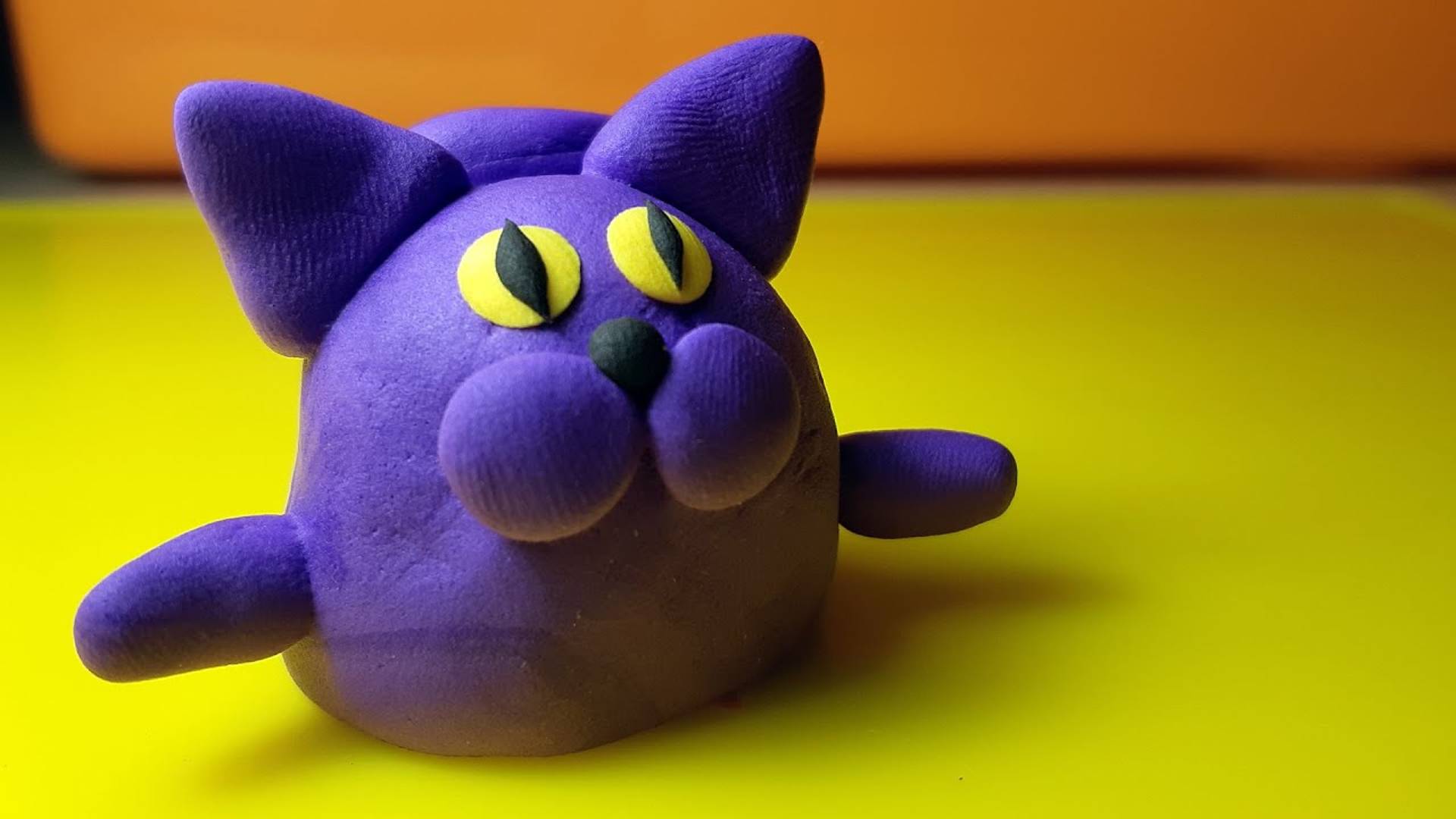 Кот или котёнок из пластилина. Как слепить из пластилина кошку. Plasticine cat