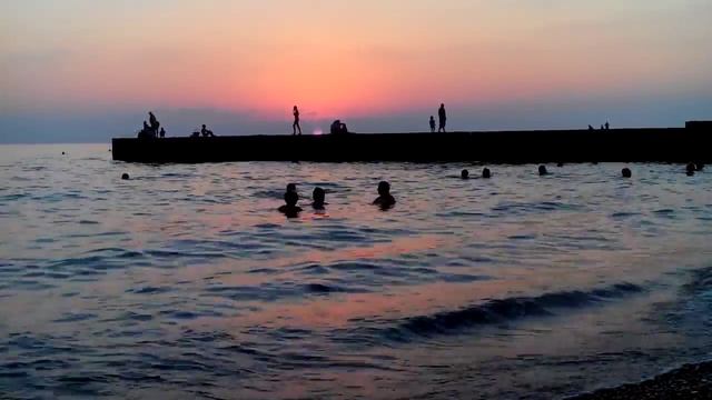 Прибой на закате