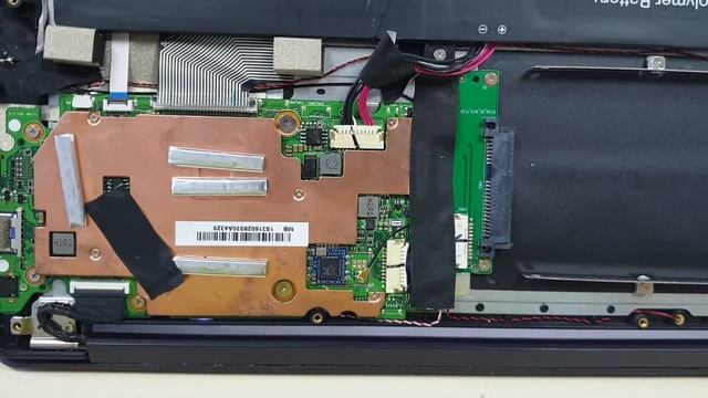 prestigio 141 c2 перезагружается , не включается.