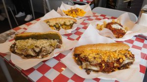 Готовим сэндвич с двойным сыром и мясом по-Американски