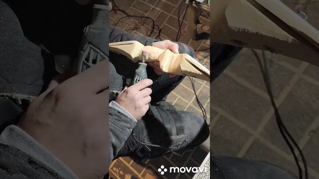 Making a cosplay bow with arrows made of wood based on the game the lost of us 2