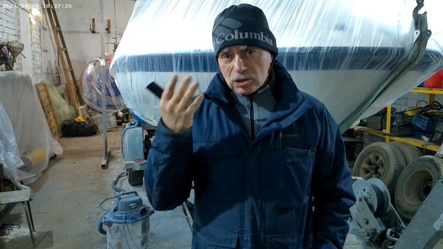 Bayliner 212 Начало работ по чистке днища