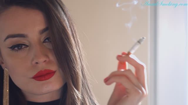 Аня красавица 1 Anna smoking fetish