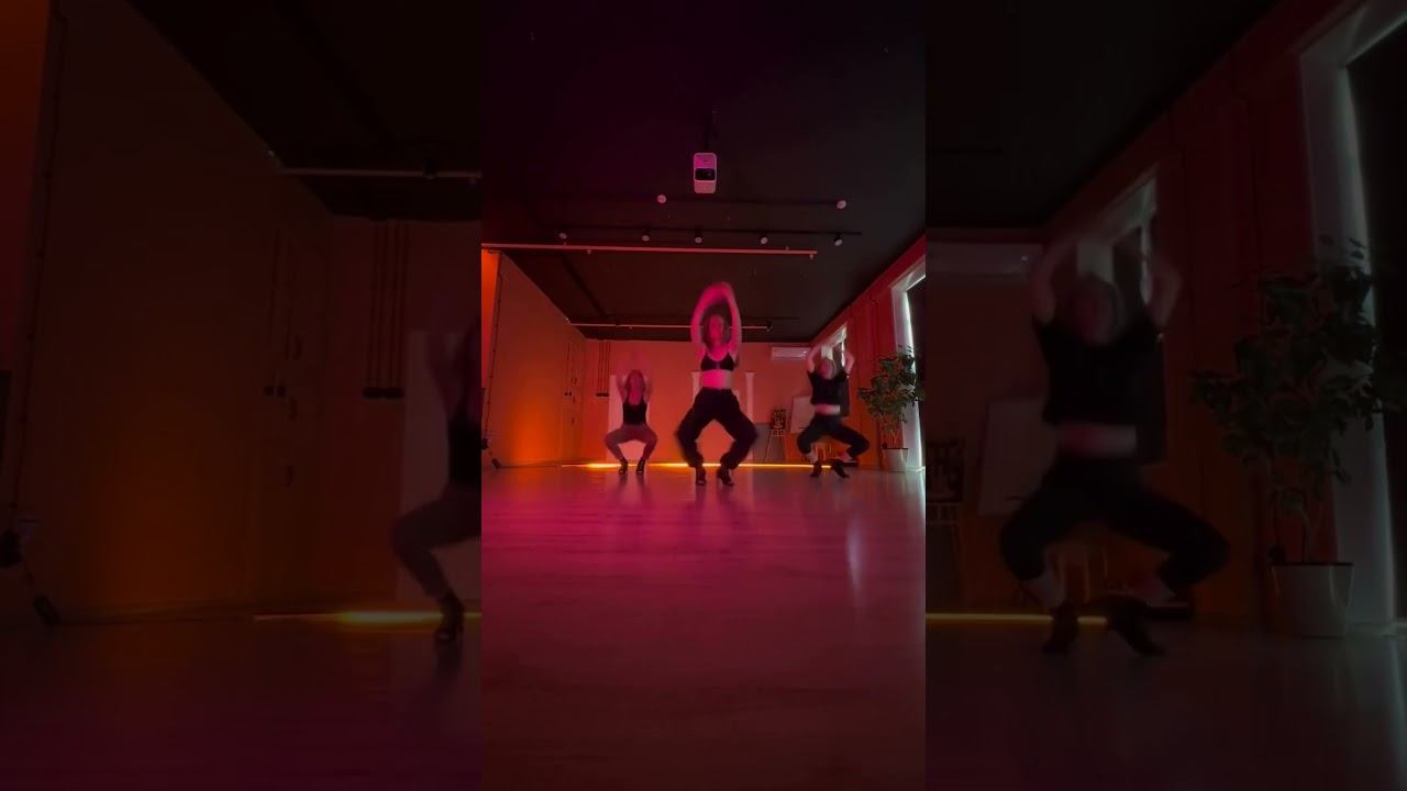 Я пока не знаю, как перестать фанатеть от танцев...Подружки мои тоже