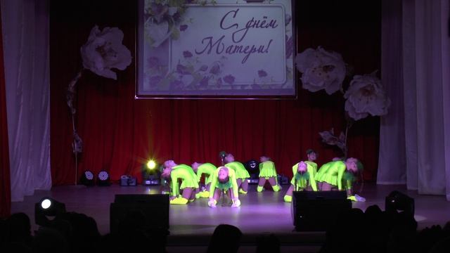 07 Детская цирковая студия «Фиеста» - Гусеница