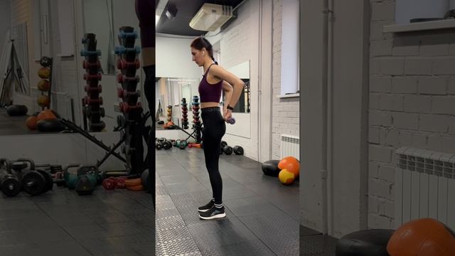 Комплекс на заднюю дельту