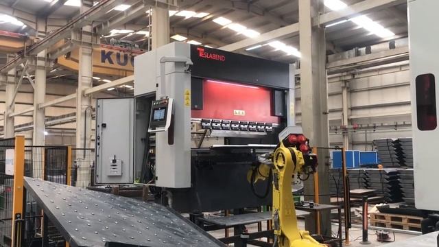 Работа листогибочного пресса с ЧПУ - Teslabend CNC Press Brake TSB 2050x60