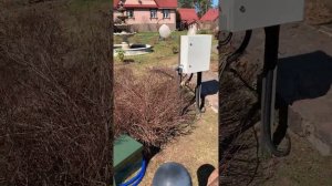 Установка на  участке системы аэрации воздуха в пруду для разведения карпов и водяных лилий.
