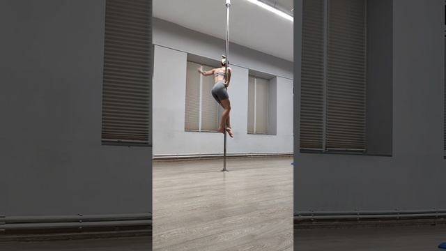 Pole Dance 20241124