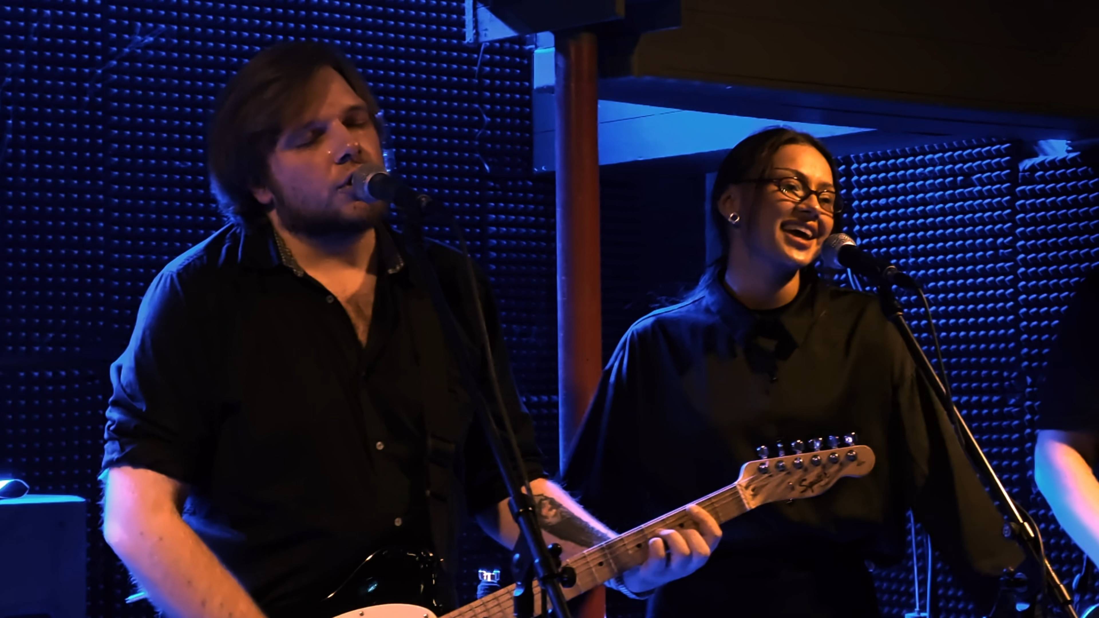 radiotehnika feat. Амелия Франк (2024) Фантики (Live @ Джао Да)