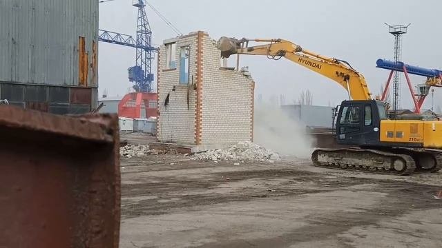 Снос небольшого строения в РМУ