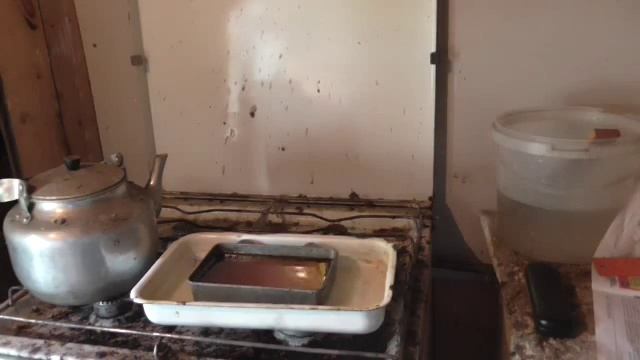 Изготовление восковых мисочек для вывода маток