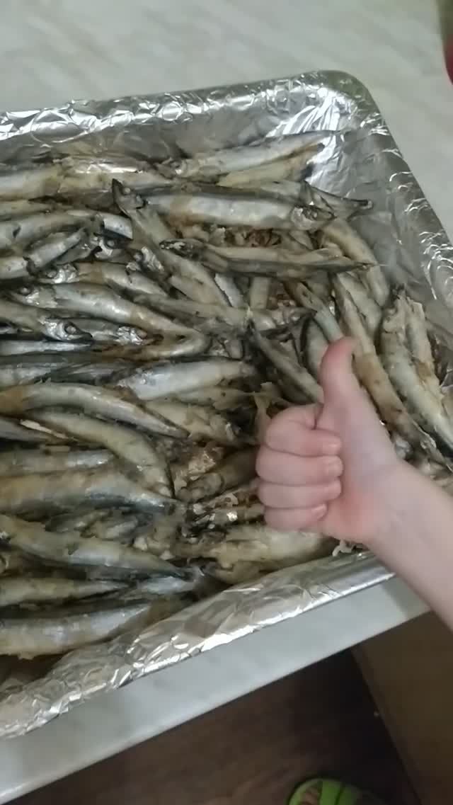 Готовим вкусноту!!! Мойва в духовке!!!  #shorts #food #recipes #рецепты