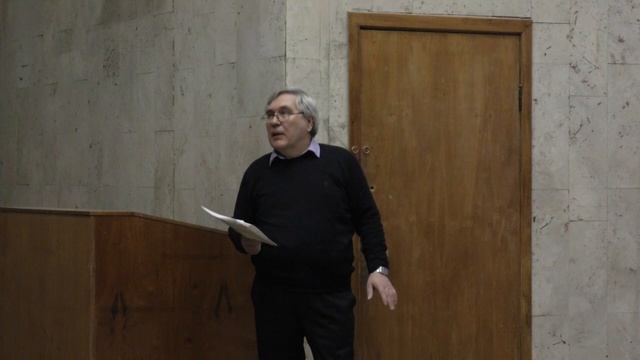 Андреев А. В. - Резонансное взаимодействие излучения с веществом - 14. Солитоны в средах кон. длины