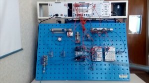 Система электропневмоавтоматики со счётчиком под управлением промышленного контроллера.