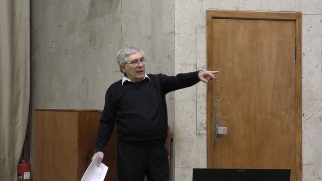 Андреев А. В. - Резонансное взаимодействие излучения с веществом - 13. Нестационарная генерация