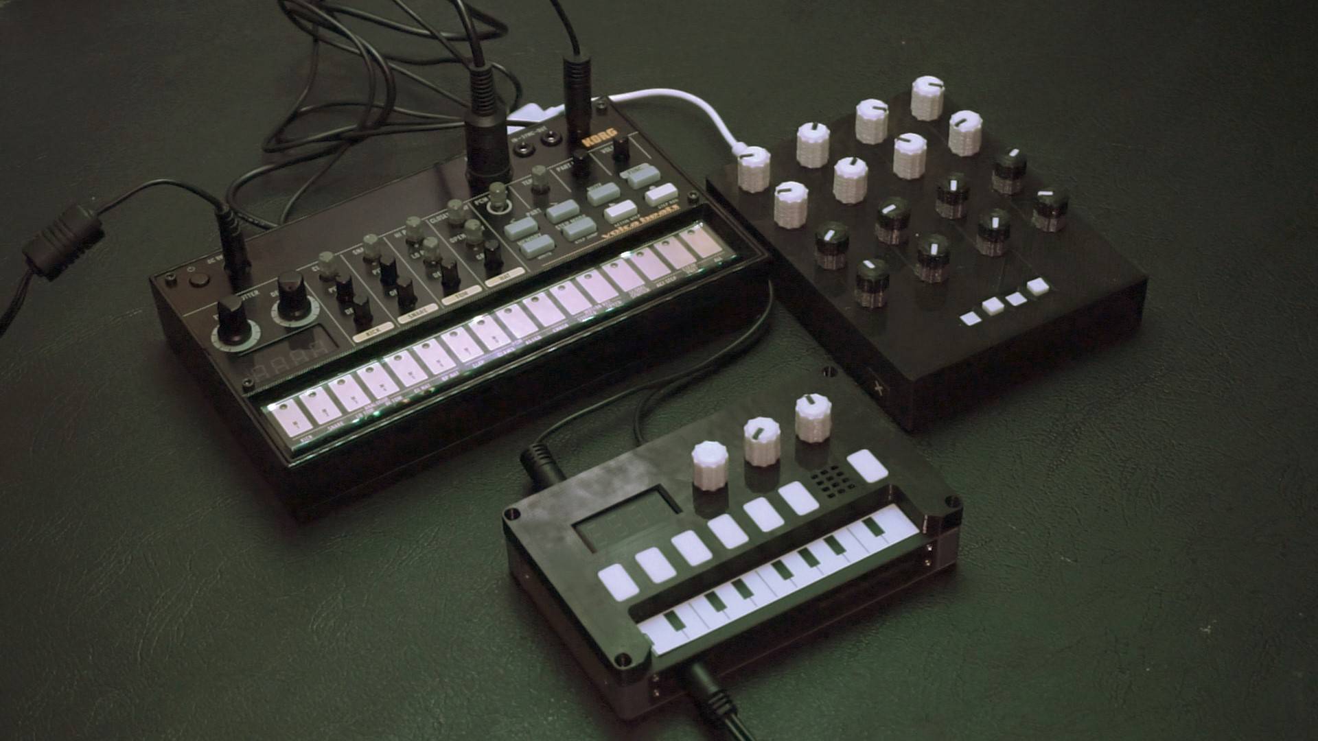 K8) MIDIKOR & KORG VOLCA BEATS & NTS-1