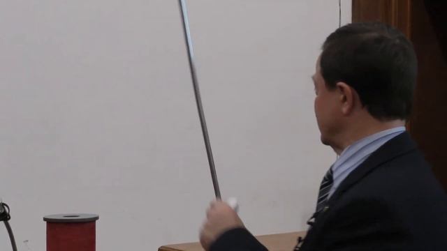 Поляков П. А. - Электромагнетизм - Квазистационарные поля, переходные процессы в RC- и RL-цепях