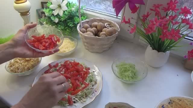 Мой любимый салат Муравейник с хрустящей картофельной соломкой Декабрь 2019 года