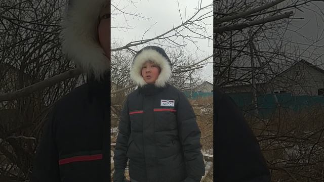 друзья построили сами базу !🛖