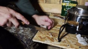 Ужасная ночь в охотничьей избе в -25