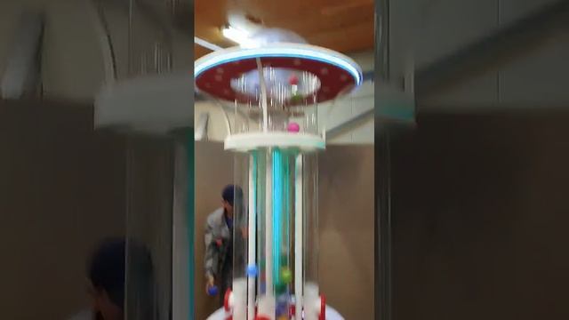 Воздушный фонтан Космогриб