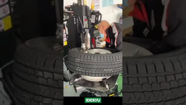 みよし市 タイヤ交換 スタッドレス ランクル プラド GDJ150