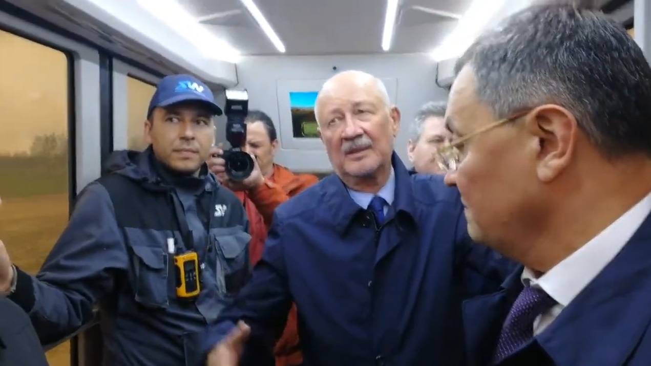 Первый полет на Юнибусе USKY делегация из_Екатеринбурга