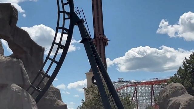 САМЫЕ ВЫСОКИЕ И СТРАШНЫЕ АТТРАКЦИОНЫ В МИРЕ