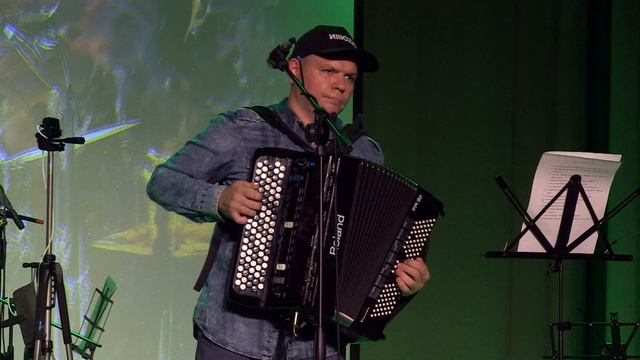 12 ЗЕМЛЯНИЧНЫЕ ПОЛЯНЫ Группа"ИLLЮZИЯ"