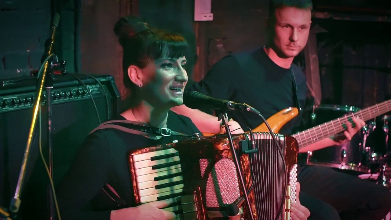 LOS MACHETES - Болгарская песня - Лос Мачетес