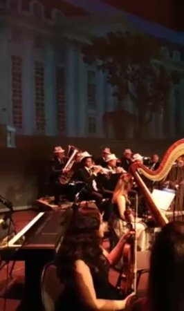 песня "Hello, Dolly"