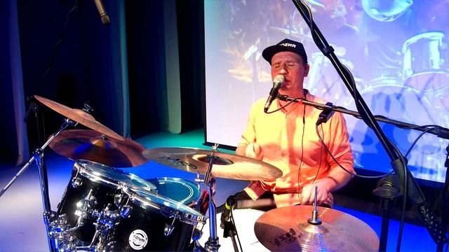 16 СЛУЧАЙНЫЕ ВСТРЕЧИ Группа"ИLLЮZИЯ"