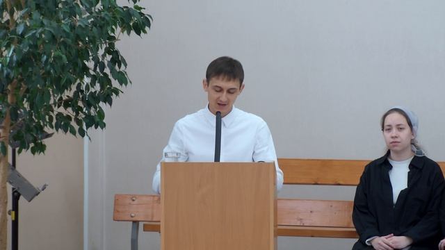 Он не отвернется - Стихотворение Камаев Роман