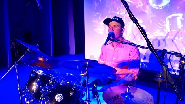 2 ВРЕМЯ НЕ ЖДЕТ Группа"ИLLЮZИЯ"