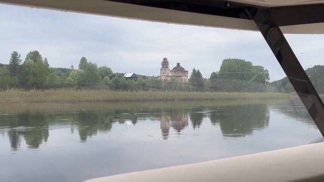 Москва-Архангельск по воде:(эпизод8: Самый опасный участок реки, берега 100м, не смогли заякориться)