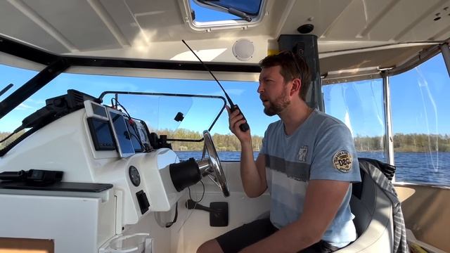 Москва - Архангельск по воде: (эпизод 4: Прошли озеро длиной 60км, дошли до г. Сокол, встать негде!)