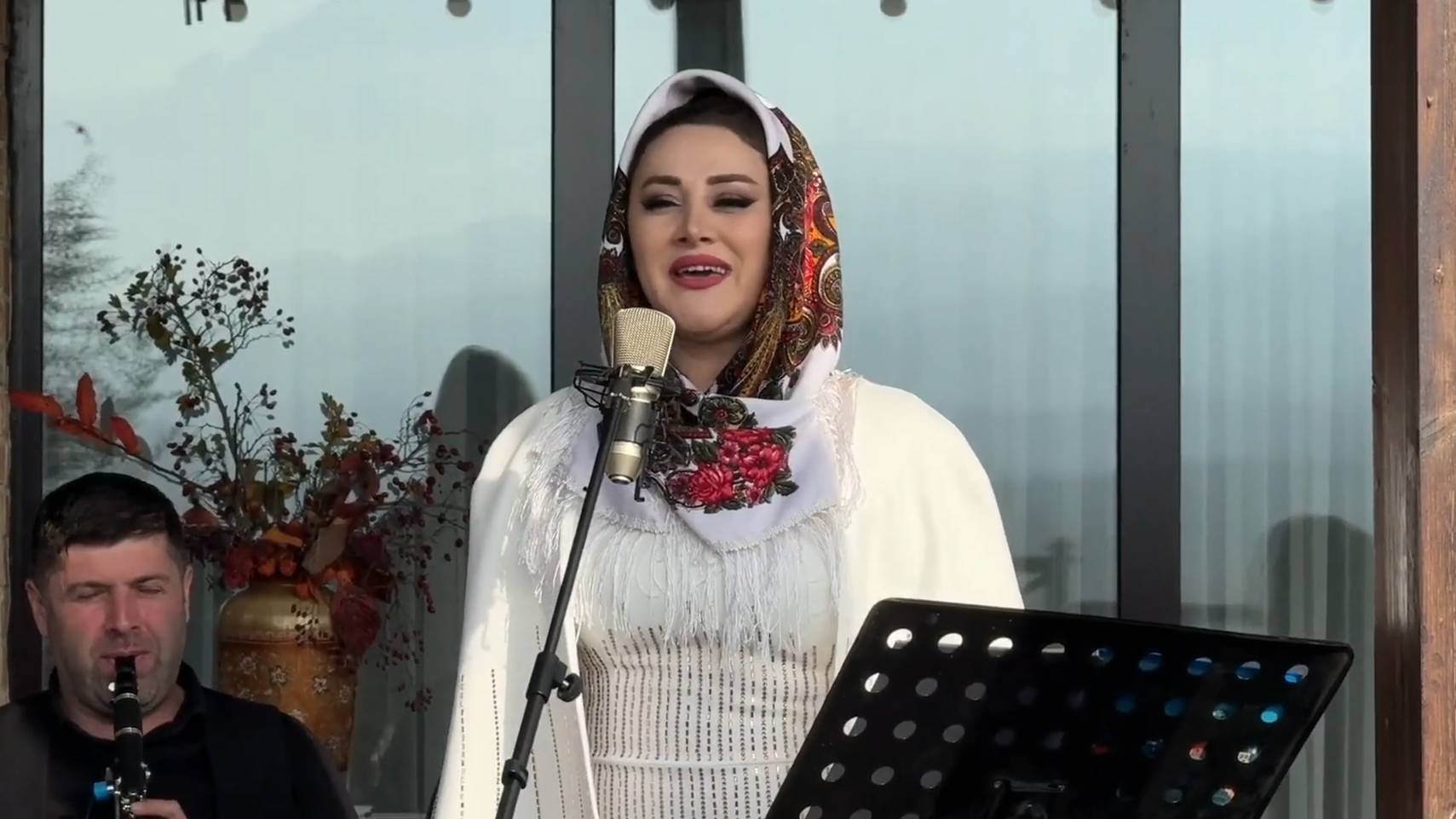 Джамиля Залова - Бахтлу хьурай кlанибур (лезгинская песня)
