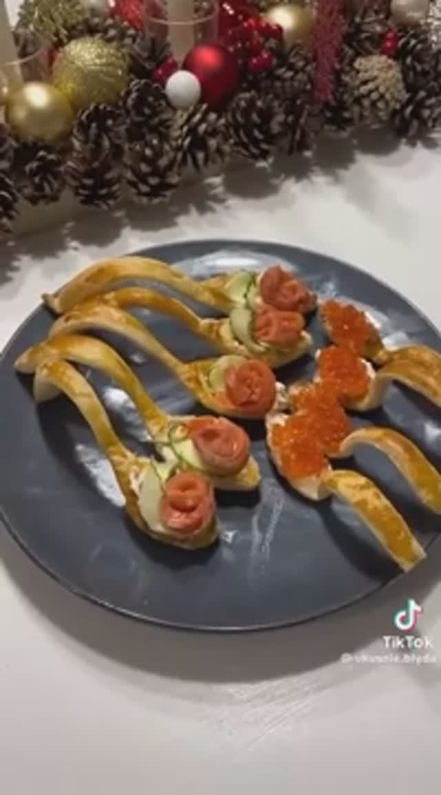 Съедобные ложки на праздничный стол