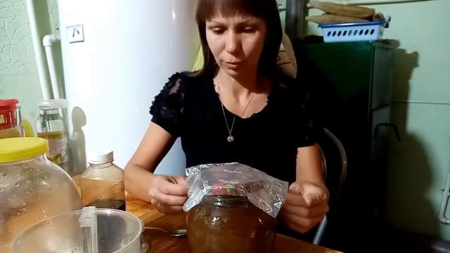 Делаем одеколон - лосьон на травах.