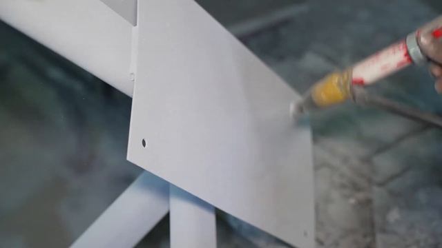 Процесс изготовления тренажёра бицепс-машина