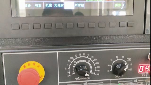 токарный станок с ЧПУ для токарной обработки двойных боковых турелей с приводом центрального шпиндел