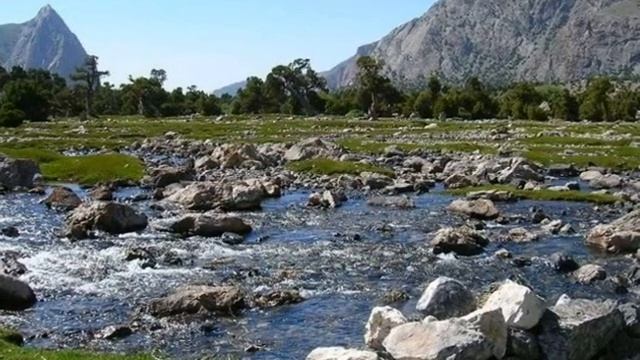 Песня о любви к матери на таджикском языке