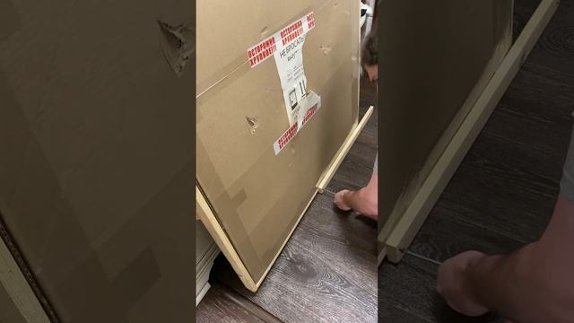 Пришло большое зеркало с подсветкой 🥰