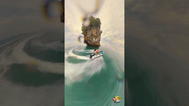 🌊 Путешествие на гидроциклах вокруг Пхукета: скорость, природа и приключения! 🏝🚤
