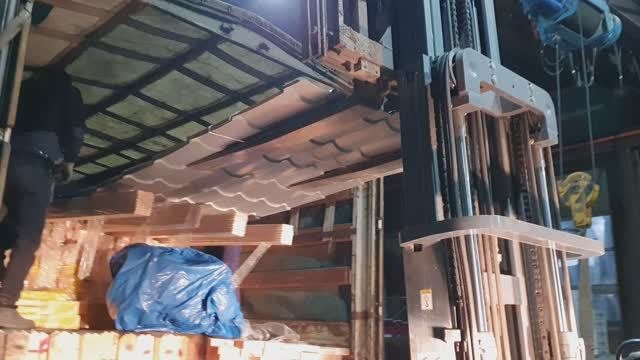Металлочерепица для крыши бани - цена за м2 в Московской области от производителя бань из Пестово