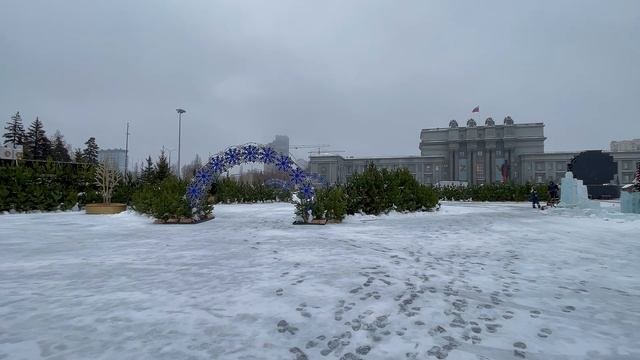 СКОРО НОВЫЙ ГОД! Площадь Куйбышева готовится к встрече праздников